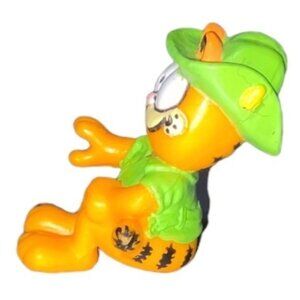 United Featured Syndicate | Toys | Vintage Garfield Pvc Figure Safari ...